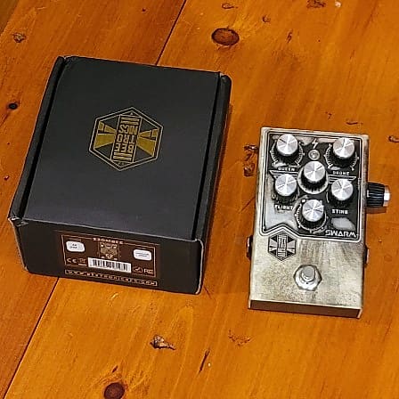 Beetronics Swarm Royal Series Fuzz Custom | Reverb