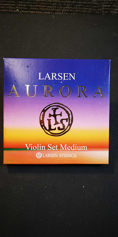 Larsen Aurora Violin Strings | Reverb