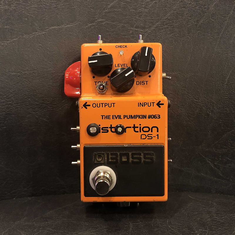 Boss DS-1 (The Evil Pumpkin Mod) | Reverb