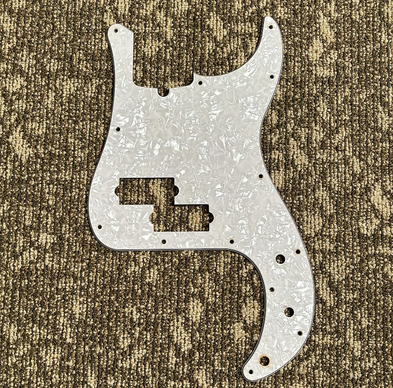Fender White Pearl Bass Pickguard | Reverb