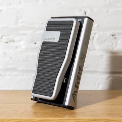 Alesis F2 - Silver and Black | Reverb
