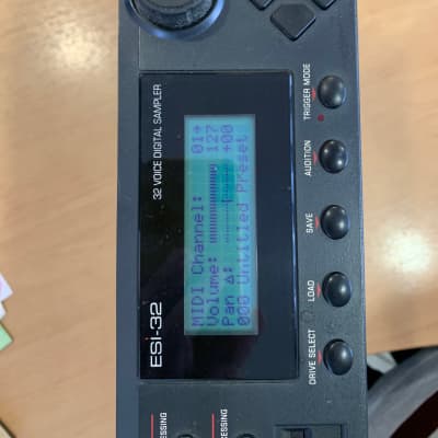 E-MU Systems ESI-32 32 Voice Digital Sampling | Reverb Canada
