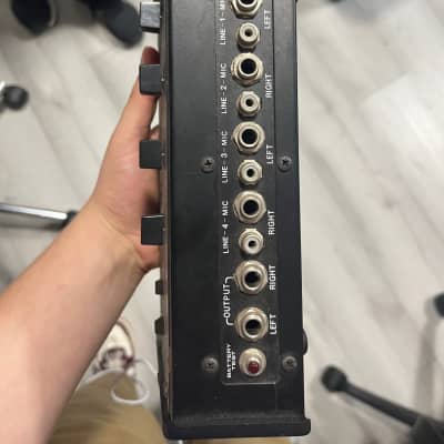 Realistic 4 channel stereo microphone mixer | Reverb
