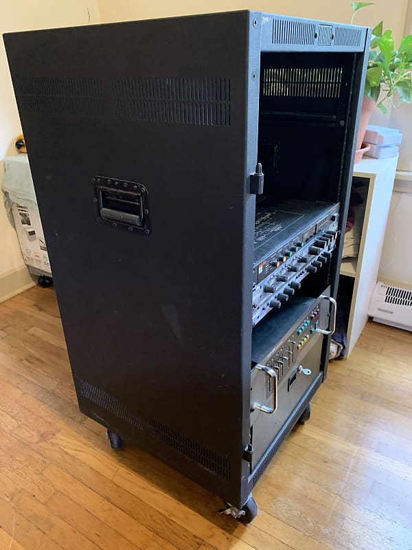 Middle Atlantic PTRK 21 - Black | Reverb