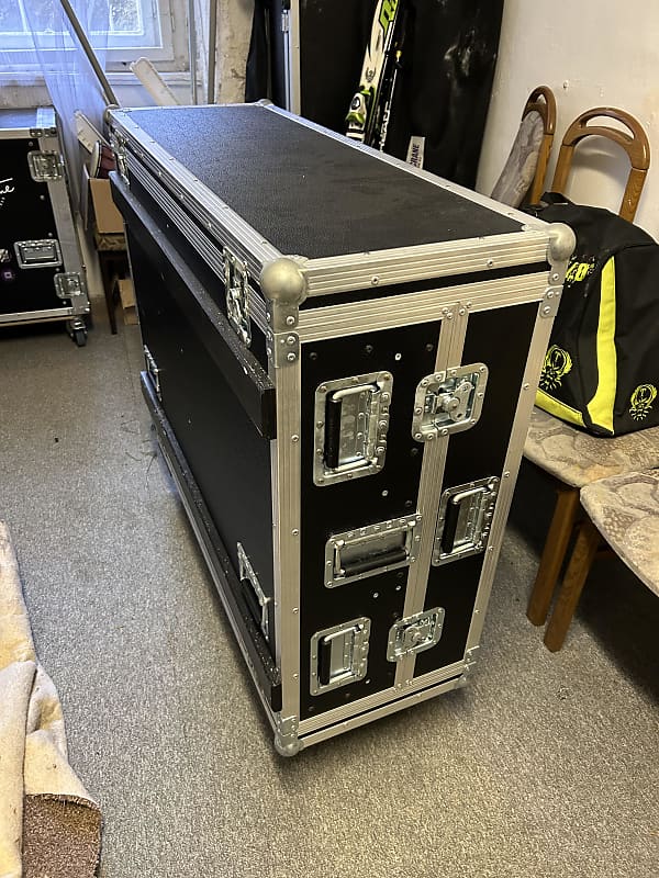 Thon LV 1 Case 2021 | Reverb