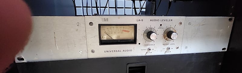 Urei Universal Audio LA-5 1980 - silver | Reverb