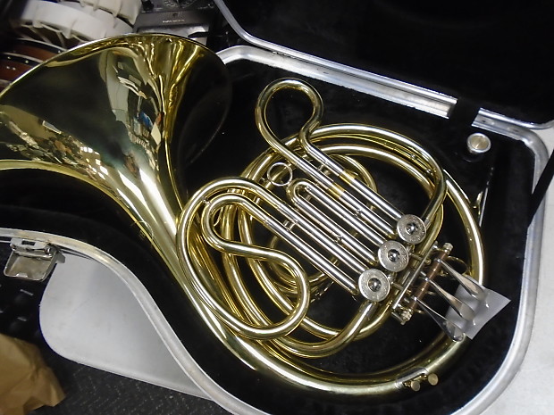 Besson 600 BE-602-10916 French Horn with case + mpc | Reverb