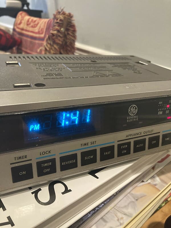 Vintage GE General Electric 7-4220A AM FM Spacemaker Radio | Reverb