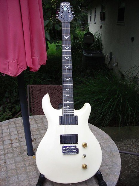 Epiphone-Gibson Spotlight 1988 White | Reverb