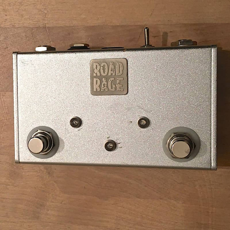 Road Rage Pro Gear A/B/Y buffered switch/splitter | Reverb