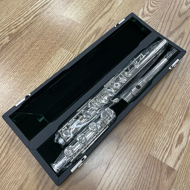 Pearl Flutes Quantz Series PF RBE-665 - Silver plated | Reverb