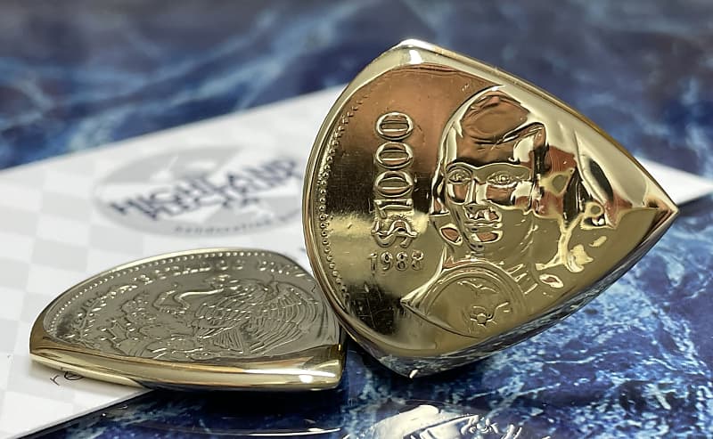 The Highland Plectrum Co. One Mexican 1000 Peso (Chunky)Coin | Reverb