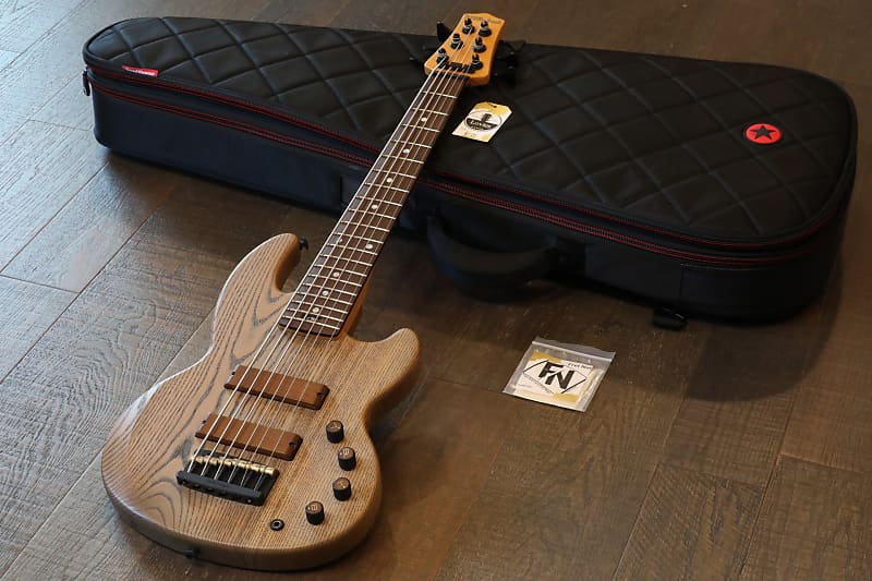 MINTY! Form Factor Wombat 6-String Double-Cut Electric Bass | Reverb