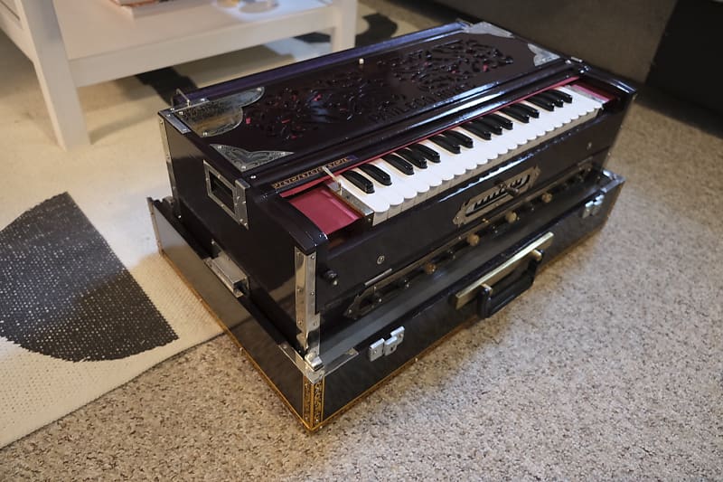 Paul and Co. 9/3 3 Reed Scale Change 9 Scale Fold Up | Reverb