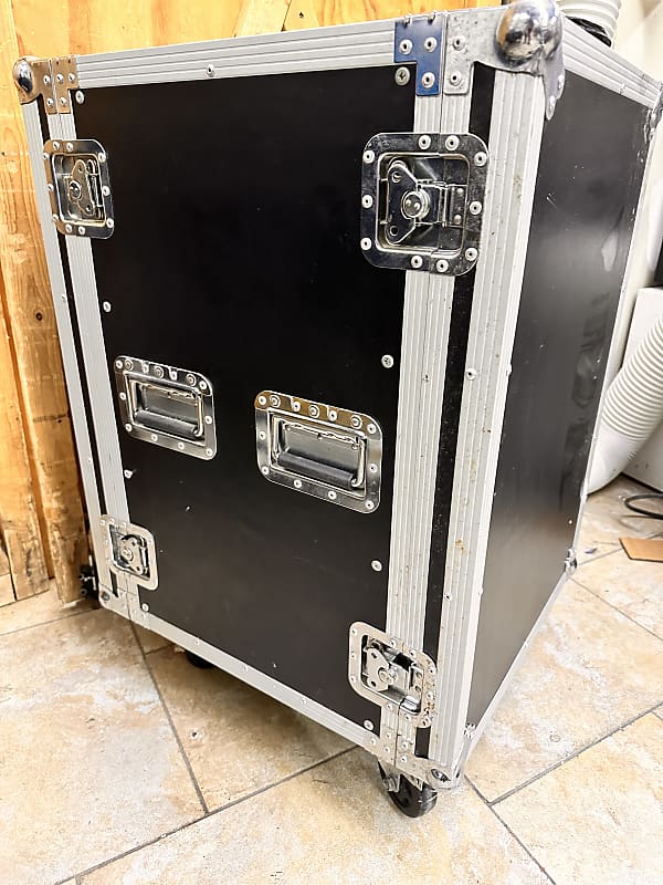 16U 16 Space Amp Rack Case w/4" Locking Casters, Recessed | Reverb