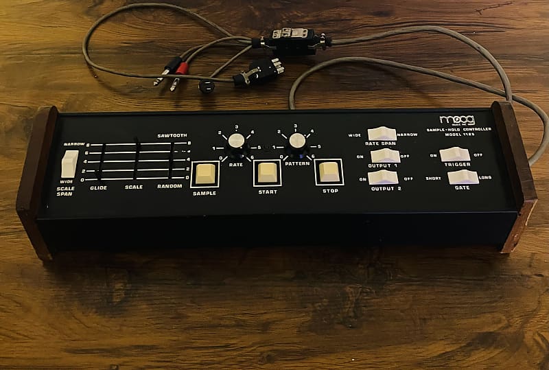 Moog 1125 Sample & Hold Controller | Reverb