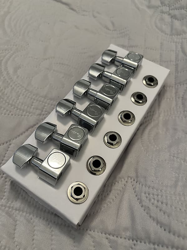 Fender Stratocaster 2012 Tuning Heads | Reverb Canada