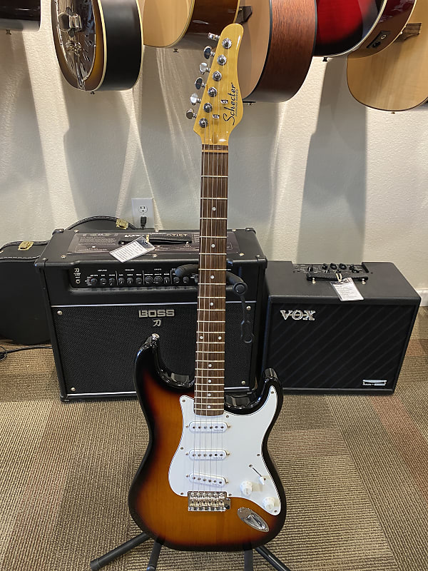 Schecter Traditional Standard SSS 3-Tone Sunburst w/ Rosewood | Reverb