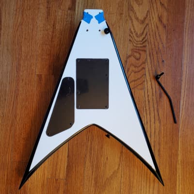 Jackson JS32 King V KV Fully Loaded guitar body with Floyd | Reverb