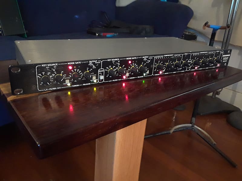 Drawmer DSL424 TwoPlusTwo Dual Compressor+Noise Gates- Very | Reverb