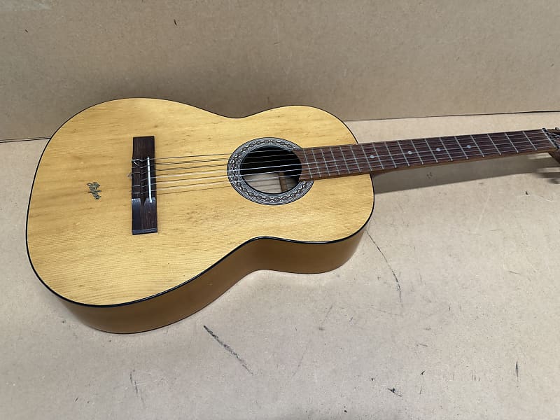 Hofner Vintage acoustic guitar nylon strings | Reverb Australia