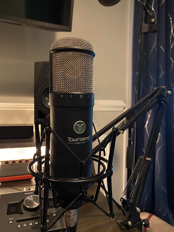 Townsend Labs Sphere L22 Precision Microphone Modeling System | Reverb