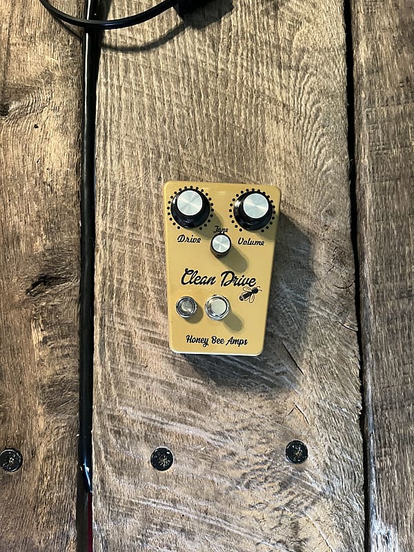 Honey Bee Amps Clean Drive Yellow | Reverb