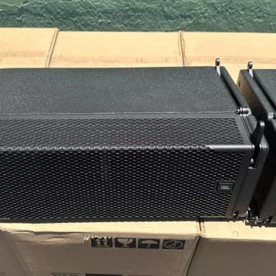 JBL VTX A6 Sub-Compact Dual 6.5" Line Array Loudspeaker (LOT | Reverb
