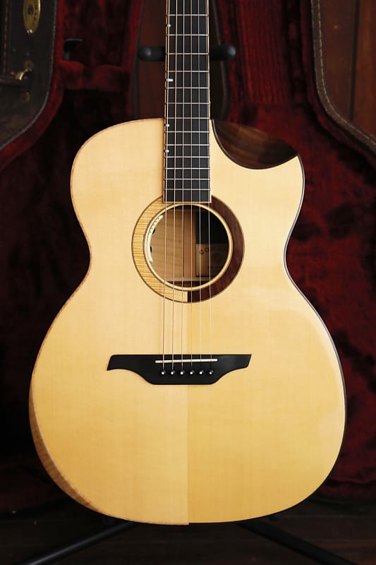 Gomans 000-S23HC Acoustic-Guitar Pre-Owned | Reverb Canada