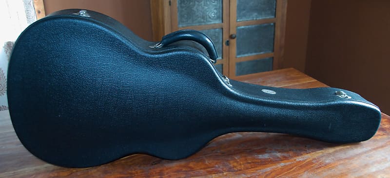 Collings Traditional OM case - Black | Reverb