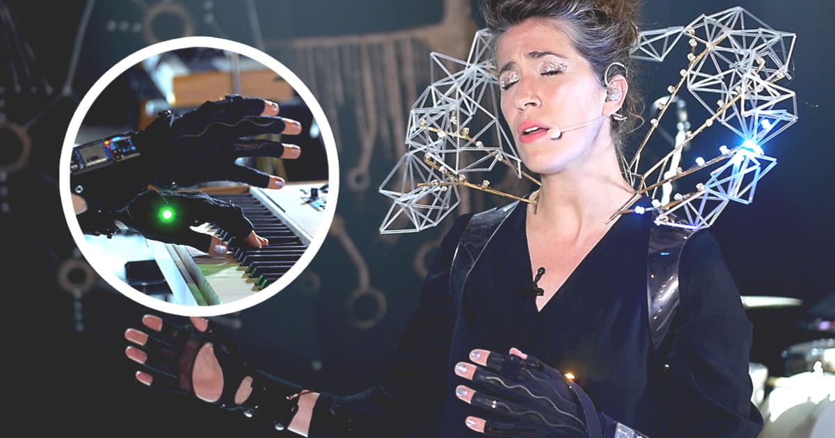 Video: How Imogen Heap Makes Music with MiMU Gloves | Reverb News