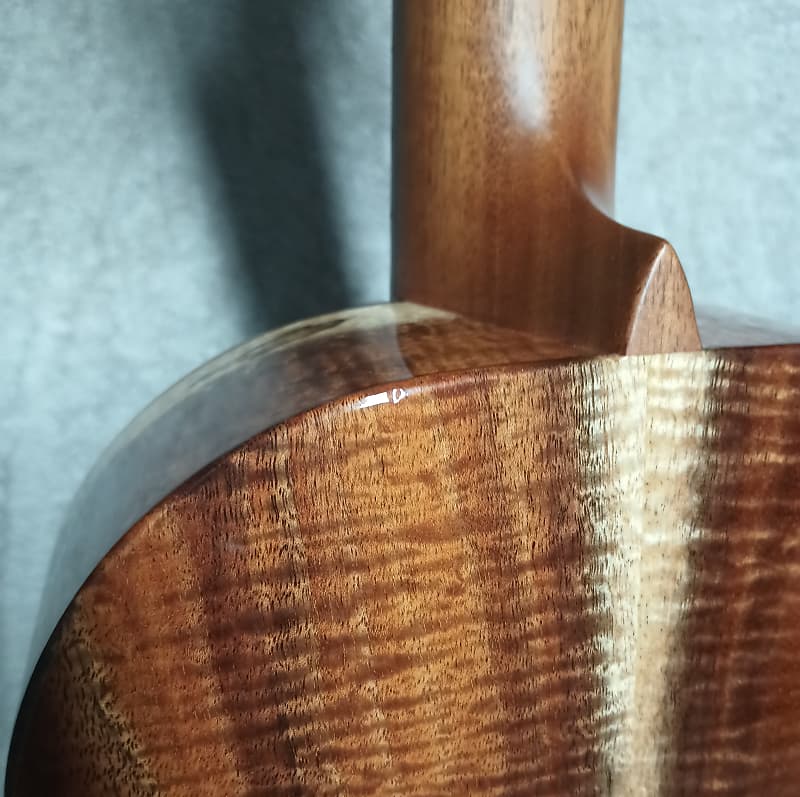 Kanilea KPA master grade baritone ukulele.with Oahu hard case | Reverb