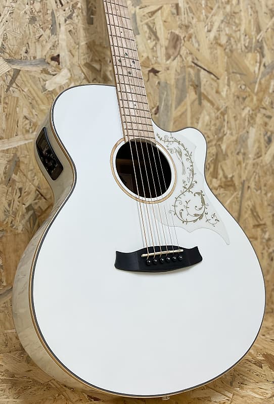 Pre Owned Tanglewood TW4 E BLW Electro Acoustic - White | Reverb UK