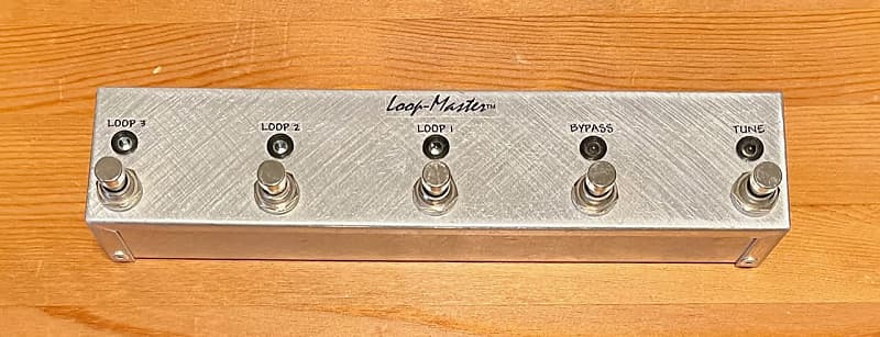 Loop-Master 5-Channel Switcher - Silver | Reverb