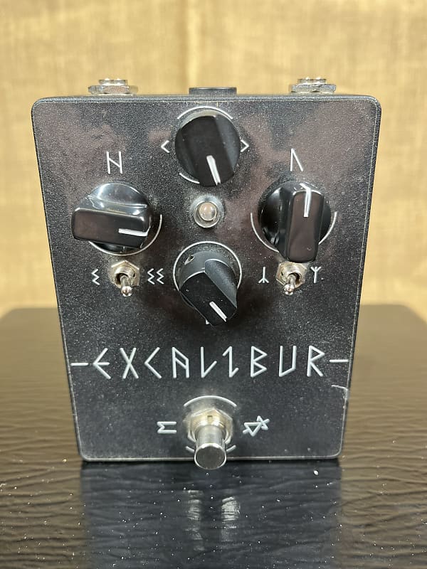Deiode Excalibur Dark Fuzz | Reverb