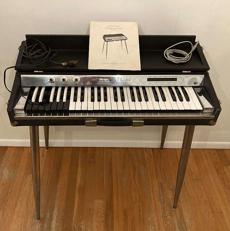 Radio Shack Realistic Musicdeck Portable Organ 1960s-70s? | Reverb