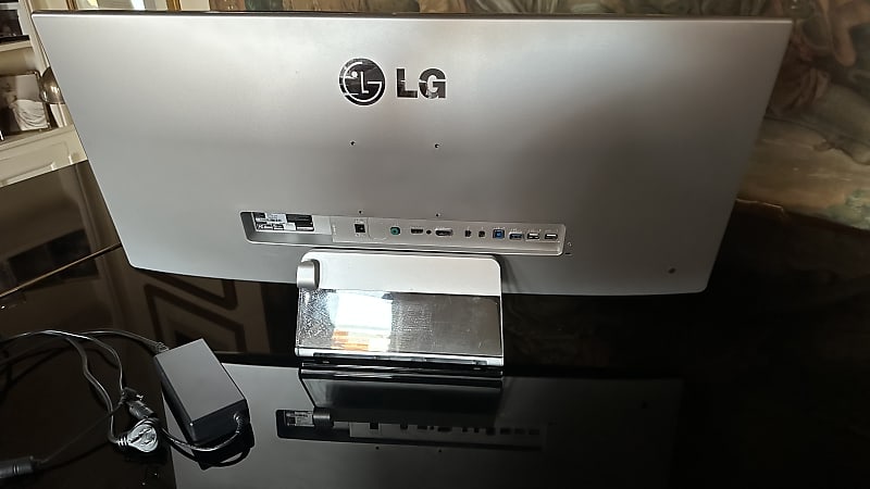 LG 34 inch video monitor 34UM94-P Purchased new 2017 - Silver | Reverb