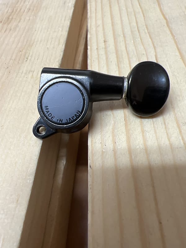 Unknown Black mini tuner right hand | Reverb