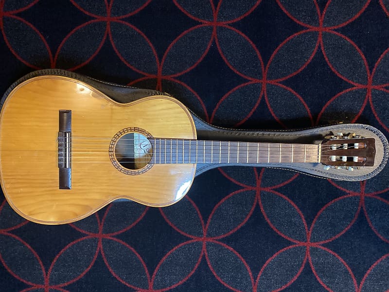 Gianninni GN 20 Classical Guitar made in Brazil 60's | Reverb Canada