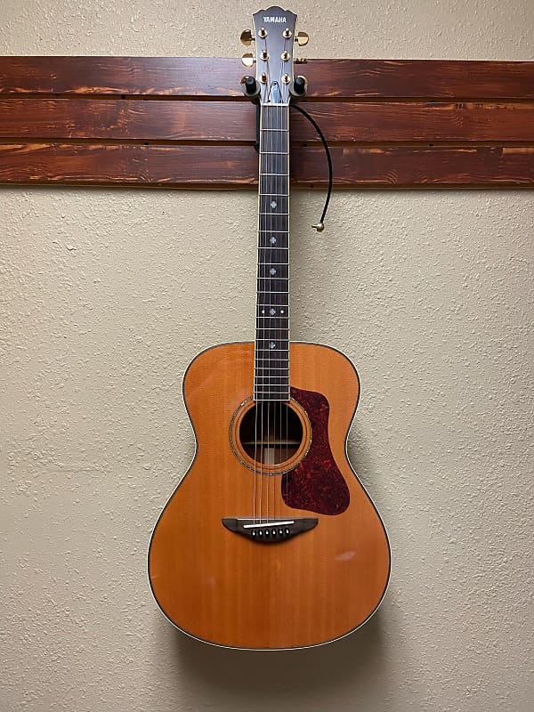 Used 1999 Yamaha LS-10T Acoustic w/HSC | Reverb