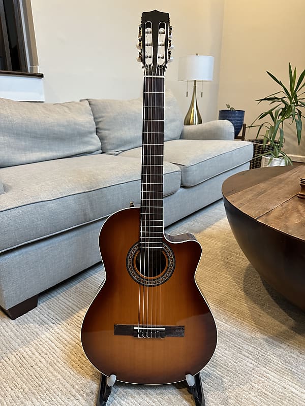 La Patrie Arena Pro CW Hybrid CW Lightburst QII | Reverb