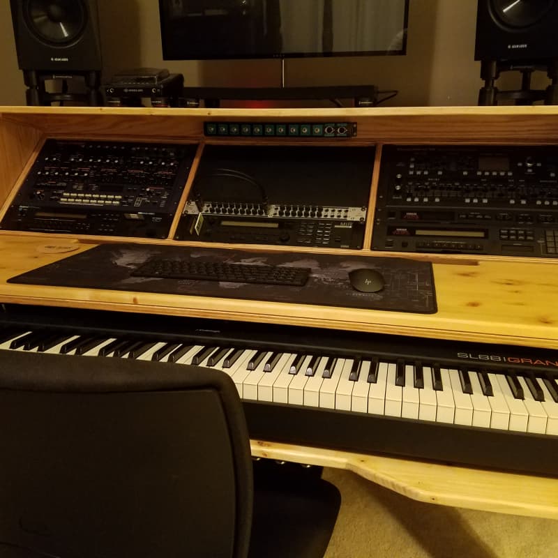 Studio Furniture - Recording Studio Desks & Racks | Reverb