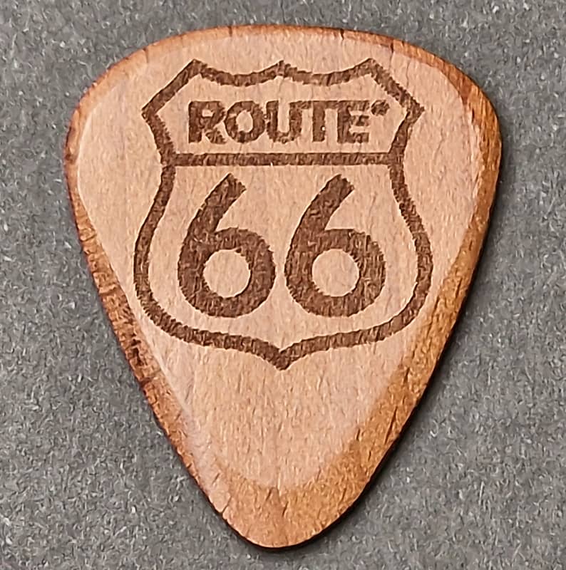 Médiator Plectre Pick guitare - Bois moyen - USA Route 66 | Reverb UK