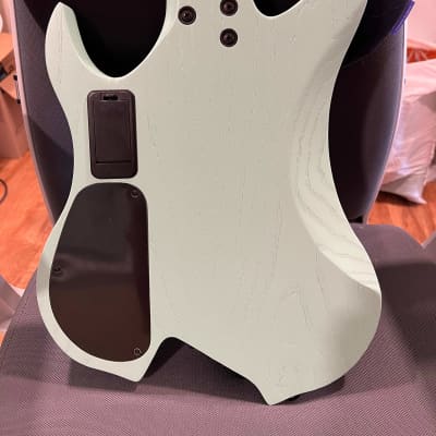 Legator WR5F Wraith 5-String Bass 2021 Headless | Reverb