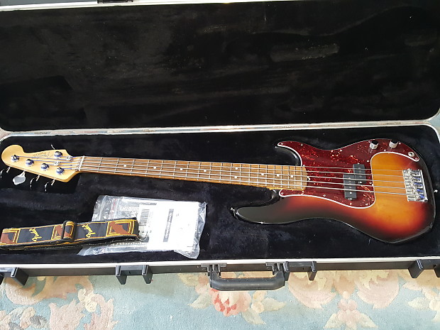 Fender 5 String Precision Bass 2009 - 2010 3 Tone Sunburst | Reverb