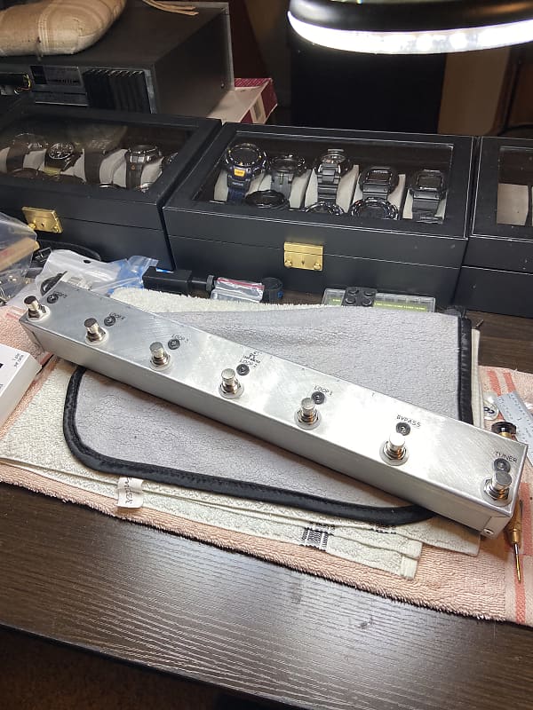 Loopmaster Five Channel Loop Switcher W/Tuner Out And Master | Reverb