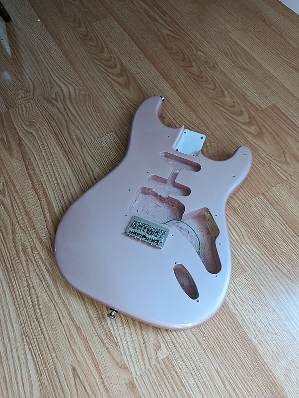 XGP Stratocaster - Champagne pink | Reverb