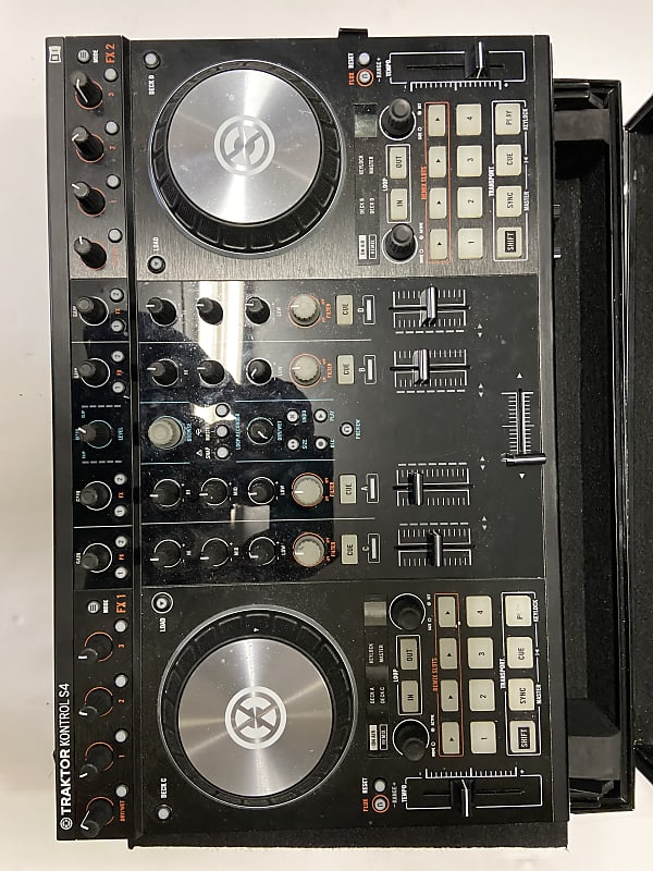 Traktor S4 2010 - Black | Reverb
