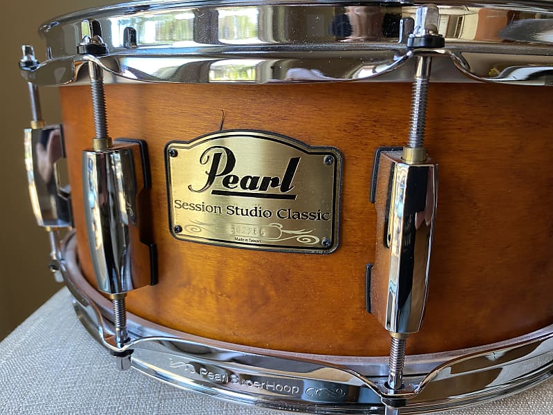 Pearl Session Studio Classic 14x5.5" Snare Drum Matte Liquid | Reverb