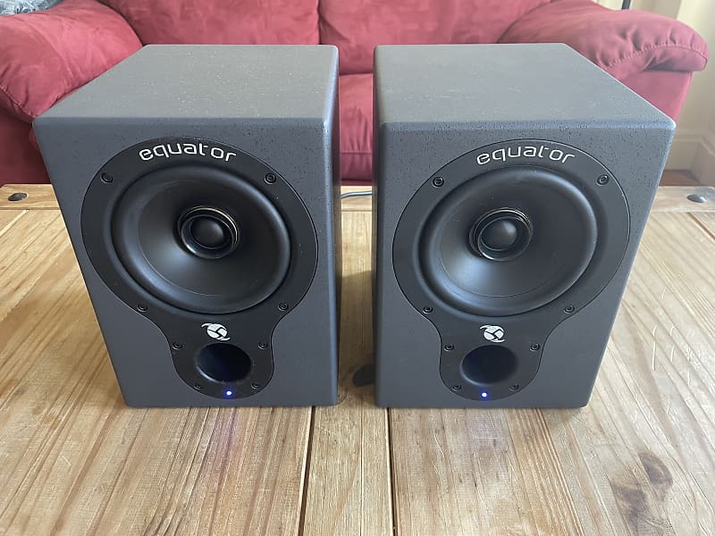 Equator Audio D5 pair 2013 | Reverb